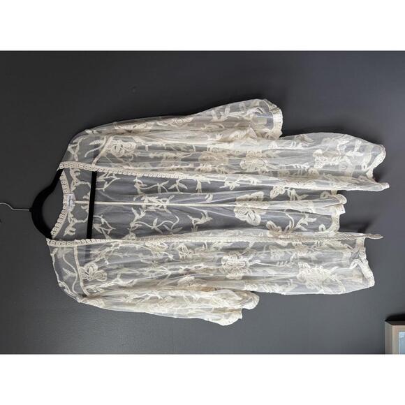 Eyeshadow | Sweaters | Eyeshadow 2x Ivory Sheer Embroidered Kimono ...
